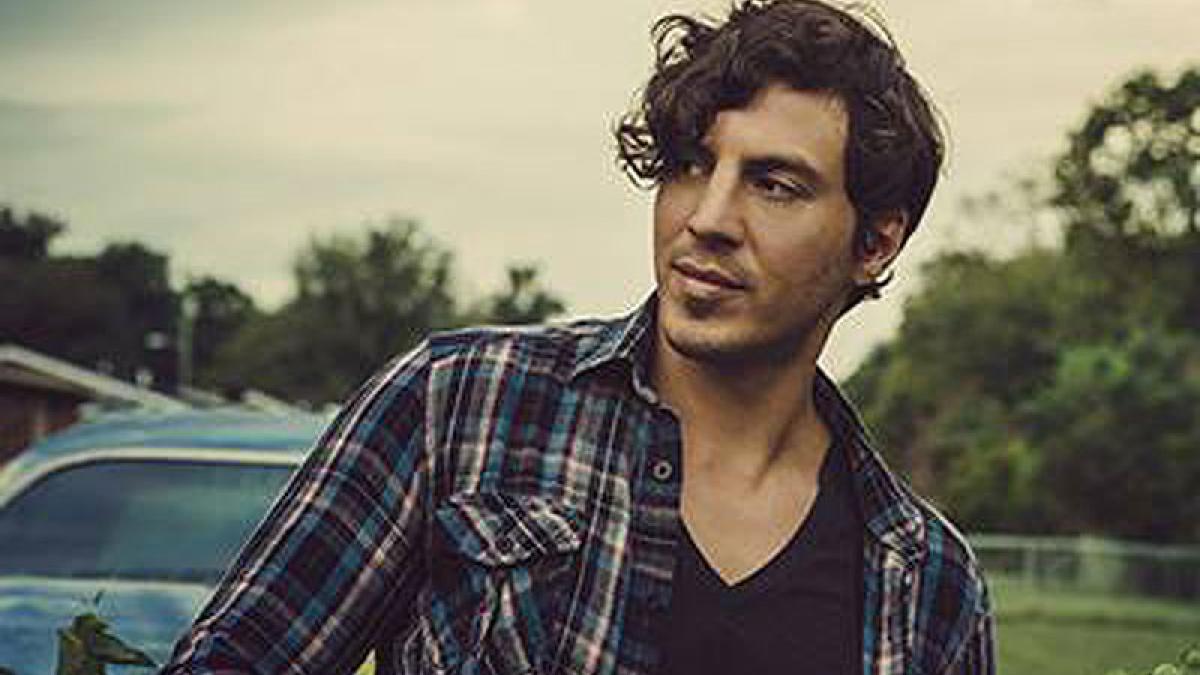 Joshua Scott Jones and Jordyn Stoddard at Cafe Eleven | Visit St. Augustine