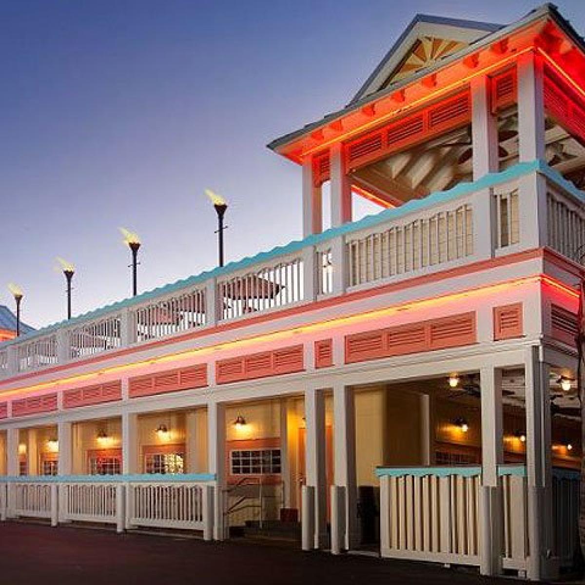 sunset grill dress code